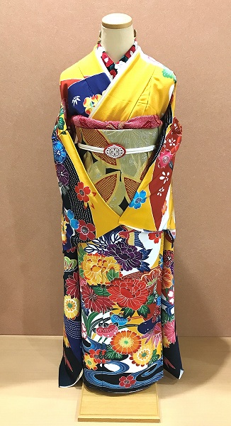 成人式にオススメ! 鮮やか紅型振袖コーディネート♡ | 和福屋 成人式にオススメ! 鮮やか紅型振袖コーディネート♡ | 和福屋
